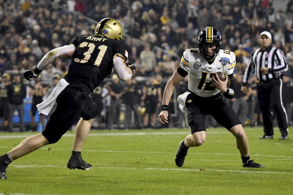 Army gets bowl win on late field goal; Texas A&M out of Gator Bowl ...